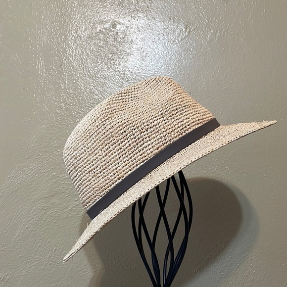 Scala | Accessories | Scala Natural Raffia Straw Hat | Poshmark